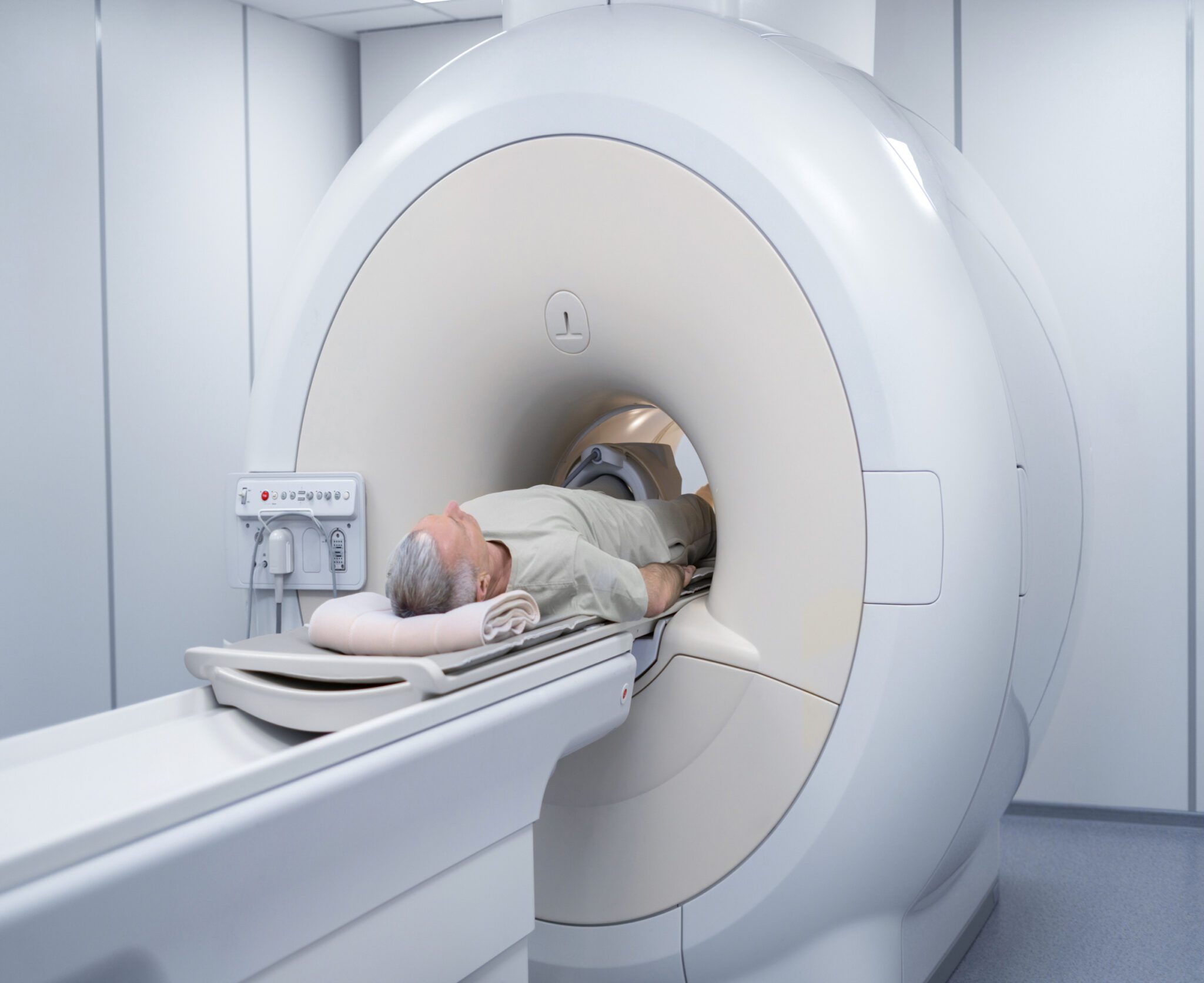 CT Scan with Contrast vs Without: Key Differences You Should Know